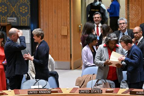 Security Council Adopts Resolution Demanding An Immediate Ceasefire In