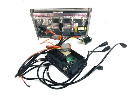 Southern California SELLING CZone Modules Combination Output Interface COI Other