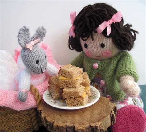 Flutterby Patch Bunnys Lunch Free Pattern