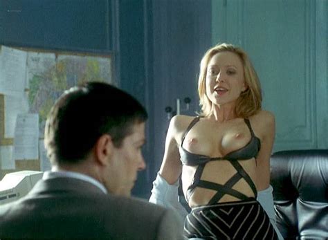 Naked Carolyn Lowery In Vicious Circles