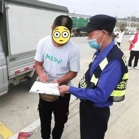 曝光台⑰流动摊档影响市容民众街道出实招整治 经营 执法者 执法人员
