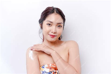 Premium Photo Skin Care Products Concept Asian Woman Applying