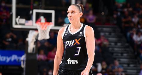 Mercurys Diana Taurasi Becomes 1st Player In Wnba History With 9000