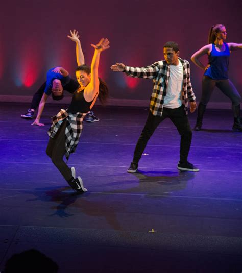 Trio Dance