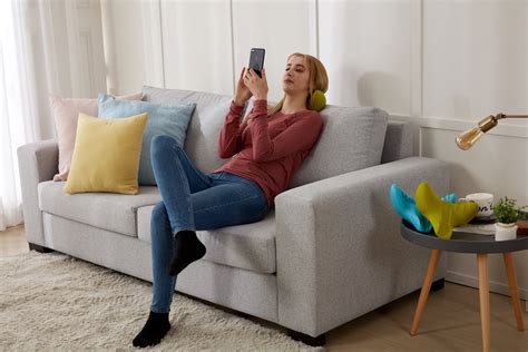 C Rest 20 Portable Neck Massager Gadget Flow