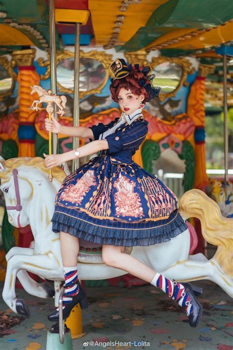 Pin De Wendeson Bezerra En Cosplay Poses De Modelaje Chicos Vintage Ropa