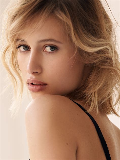 Mot Models Julie March
