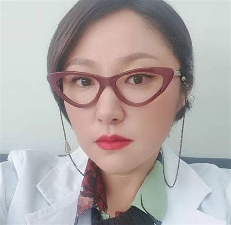 싱글맘 김현숙 11kg 감량 후 물오른 미모베일 듯한 V라인 네이트 연예