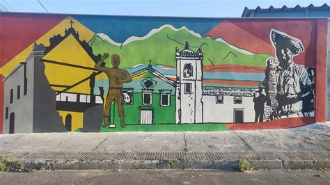 Escola pública transforma muro em obra de arte elementos da