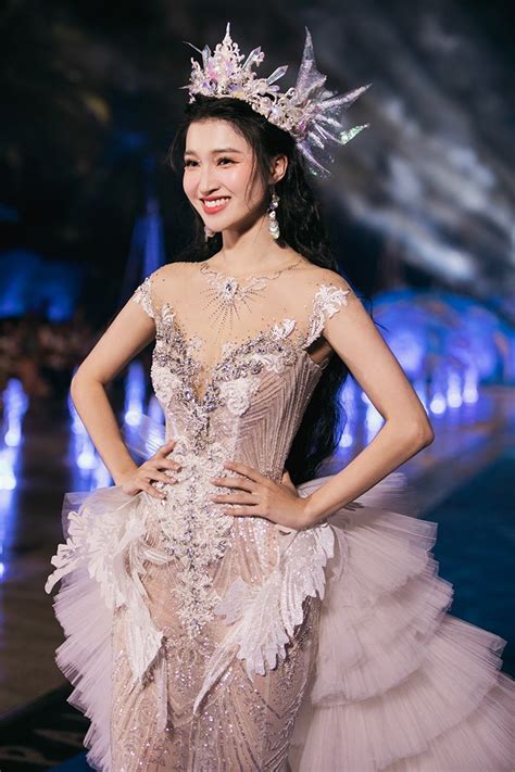 Đứng Ngồi Không Yên Với Nhan Sắc Của Á Hậu Nguyễn Phương Nhi