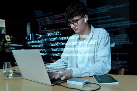 ¿qué Hace Un Desarrollador De Software Y Cuánto Gana