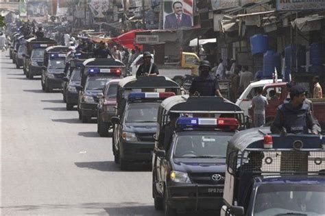 Pakistanis Prioritize Economy Over Terrorism Poll Huffpost The World
