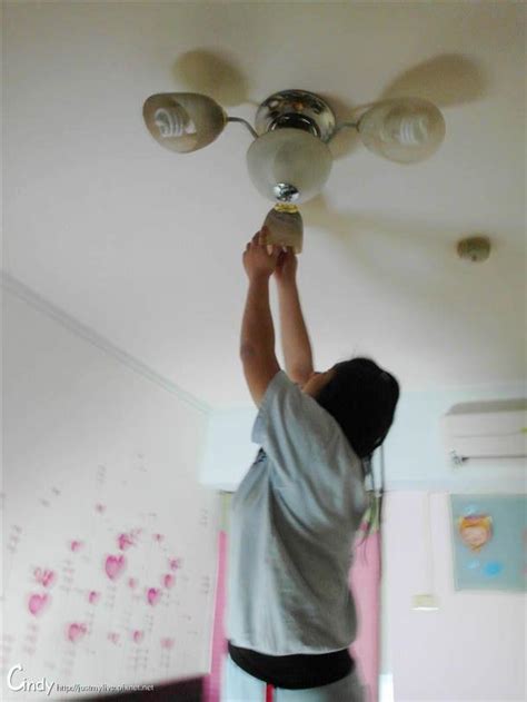 Sharer 分享 分享文章 特力屋 飛利浦LED燈泡10W 省電照明有一套