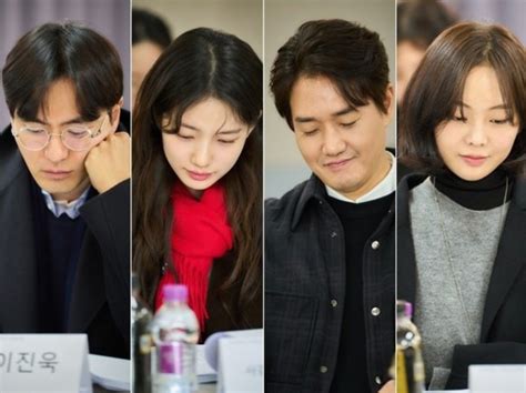 영화 실연당한 사람들을 위한 일곱시 조찬모임 실사일조