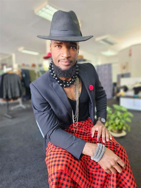 Sithembiso Mhlanga Sithembiso Mhlanga • Threads Say More