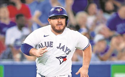 Alejandro Kirk Gana El Bate De Plata Como Mejor Catcher Ofensivo De La