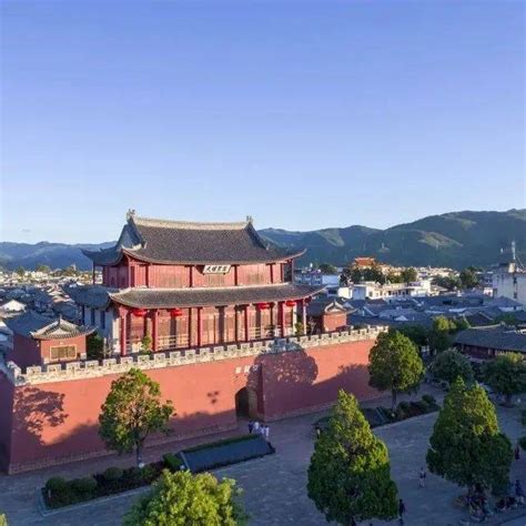 大理这十年 巍山县2021年地区生产总值首次突破百亿元大关建设旅游产业