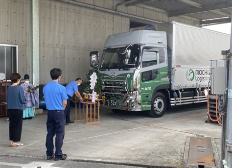 うさぎマークの新車 静岡県島田市進化する物流に対応する望月運輸株式会社