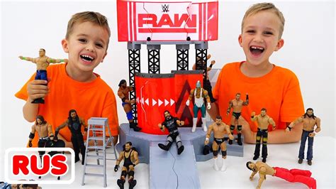 Влад и Никита играют с игрушками WWE - YouTube