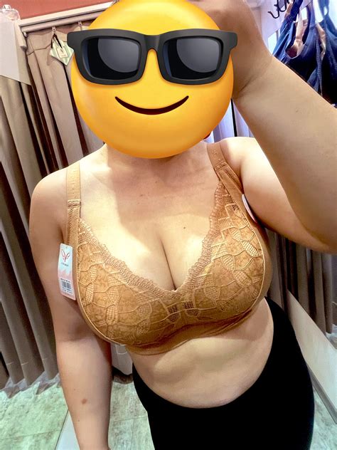 怡～情養性 On Twitter 可可色也很美 但總覺得很像屎色（？ 於是我買了藍色 7eiohpwmna