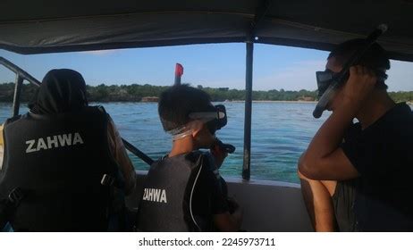Father Teaching His Son Swimming Stock Photos Images Shutterstock