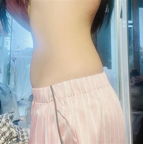 Ch G I Ng C Trinh Khoe Eo Con Ki N Sau Th Ng Sinh B Th Hai H I G I Ch A Ch Ng Nh N M P L C