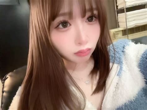 💙めろち💙 𝐺𝑜𝑜𝑑 𝑚𝑜𝑟𝑛𝑖𝑛𝑔︎ 🌻 今日と明日は川崎出勤してます♡ すすきのは27か28から でるよ〜ん！！！🪄︎︎ 今日も一日