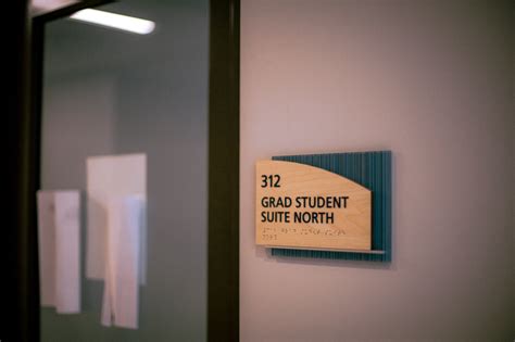 Vote Of No Confidence Graduate Students Vie For Institutional