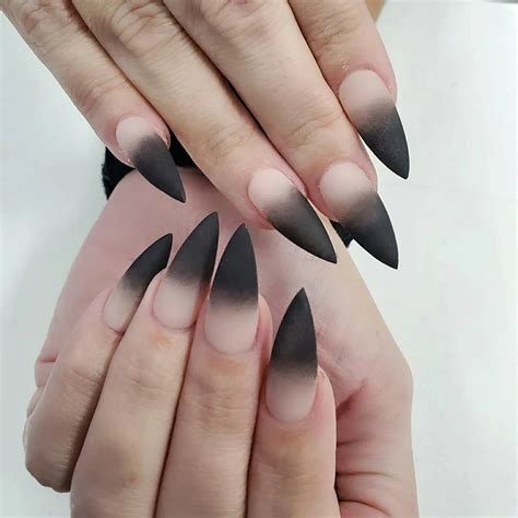 31 Best Ombre Almond Nail Designs Ideas Trendy Canva