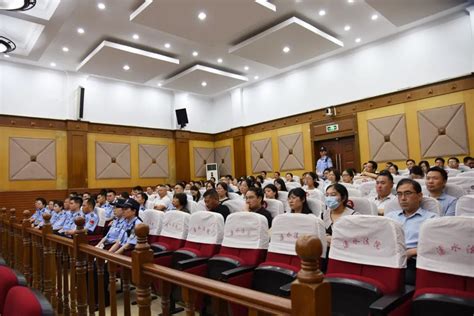 以案为鉴敲警钟！120余名干部职工旁听职务犯罪庭审澎湃号·政务澎湃新闻 The Paper
