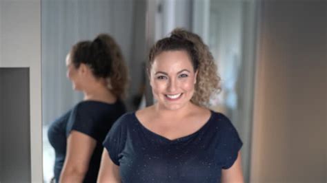 36200 Fette Frauen Lizenzfreie 4k Und Hd Stock Videos Istock