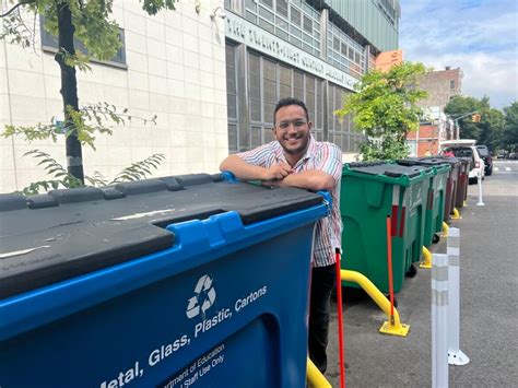 Harlem Schools Receive Rat Proof Trash Containers In Effort To Expel