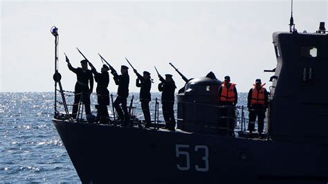 С морски ритуал Варна почете паметта на капитан лейтенант Кирил Минков снимки Новини бг