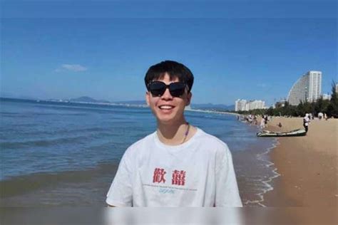 寻亲男孩刘学州离世，多位师友缅怀：愿天堂没有伤人的恶语刘学州师友天堂