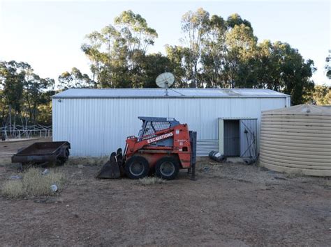 Global Hunt As Incest Accused Flees To Uk Daily Telegraph