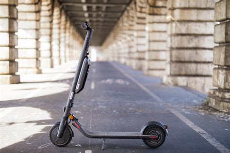 Test Ninebot Segway KickScooter E45E : notre avis complet - Trottinette ...