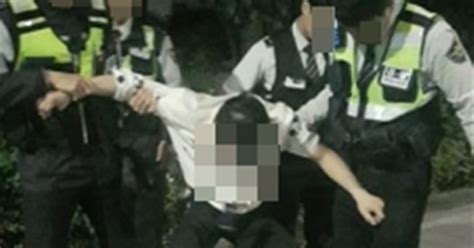 드러누운 난동 취객 제압했는데 폭행 혐의로 기소 당한 경찰관