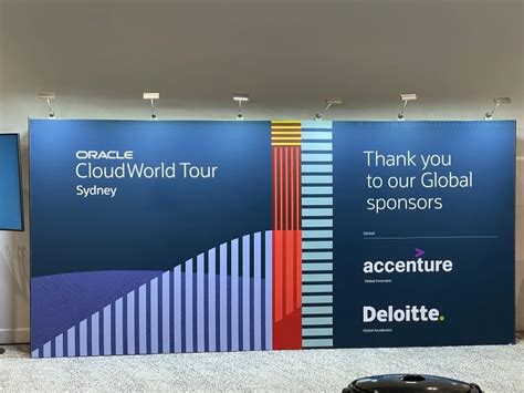 oraclecloudworld cloudcomputing genai jennifer zhang