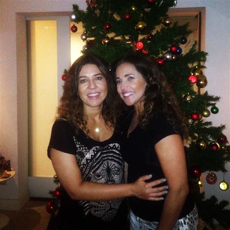Daniela Mercury E A Esposa Desejam Feliz Natal Ofuxico