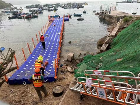 Maintenance Free Modular Hdpe Floating Pontoon Dock Blocks Plastic Walkway Bridge Platform