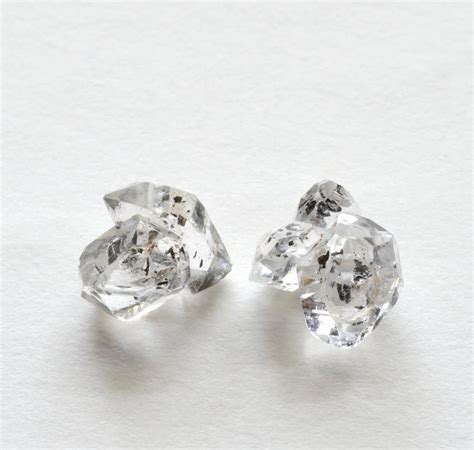 Tiny Quartz Crystals By Lamorth The Seeker On Deviantart