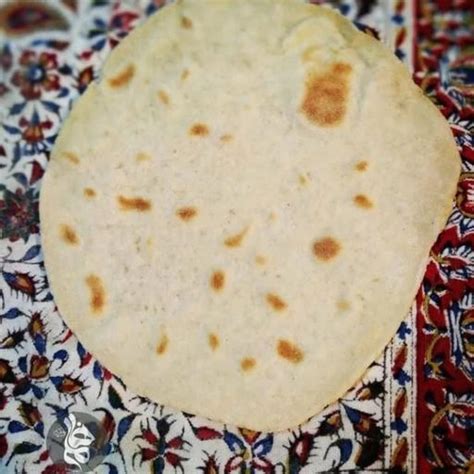 خرید و قیمت نان روستایی ارد کامل گندم و خمیر ترش طبیعی در بسته های 75