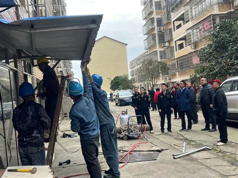 经开区木里港管理处：拆除违法建设 优化人居环境