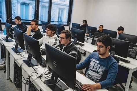 Corso Tecnico Informatico Torino Immaginazione E Lavoro