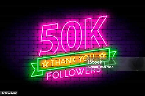 50 K 50000 추종자 네온 벽에 서명 50 킬로미터에 대한 스톡 벡터 아트 및 기타 이미지 50 킬로미터 0명 감사합니다 Istock