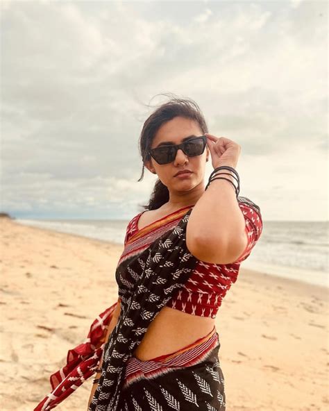 Reem Sameer Shaikh Hot Scene Compilation From New Song Ractressfab