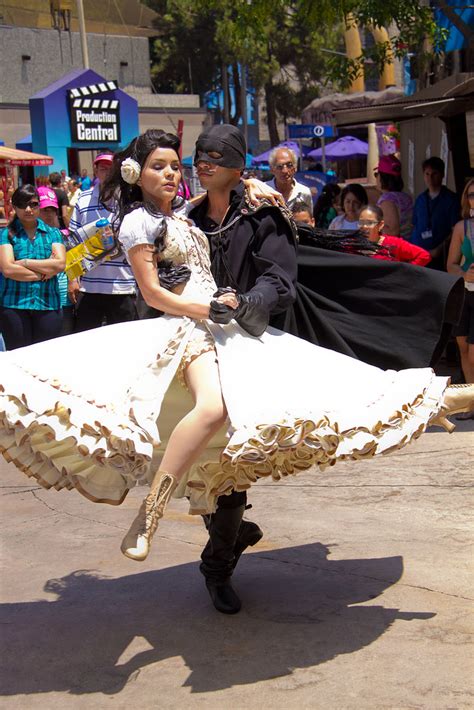 Zorro And Elena Costume