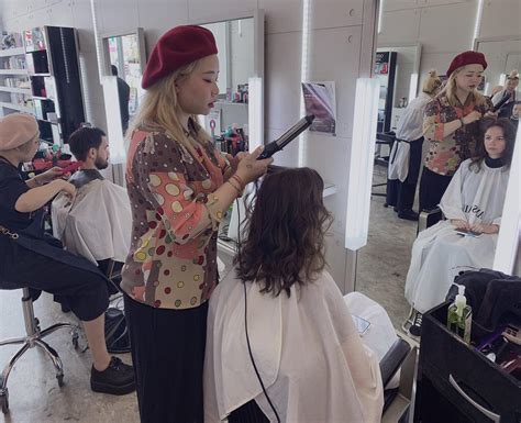 Mia是每年都會從德國來台灣玩的姊姊～她很喜歡台灣 Axis Hair Salon Villa