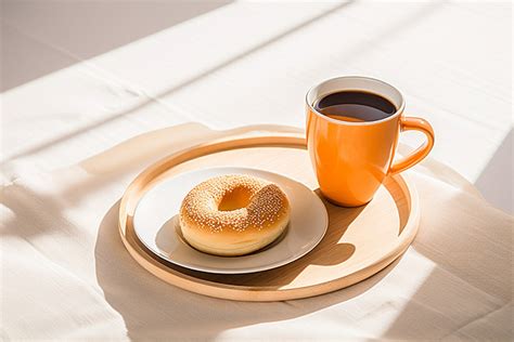 베이글과 커피 한잔 갈색 고해상 도자기 배경 일러스트 및 사진 무료 다운로드 Pngtree
