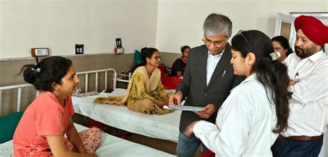 Secretary Union Ministry Of Ayush Vaidya Rajesh Kotecha Interacting